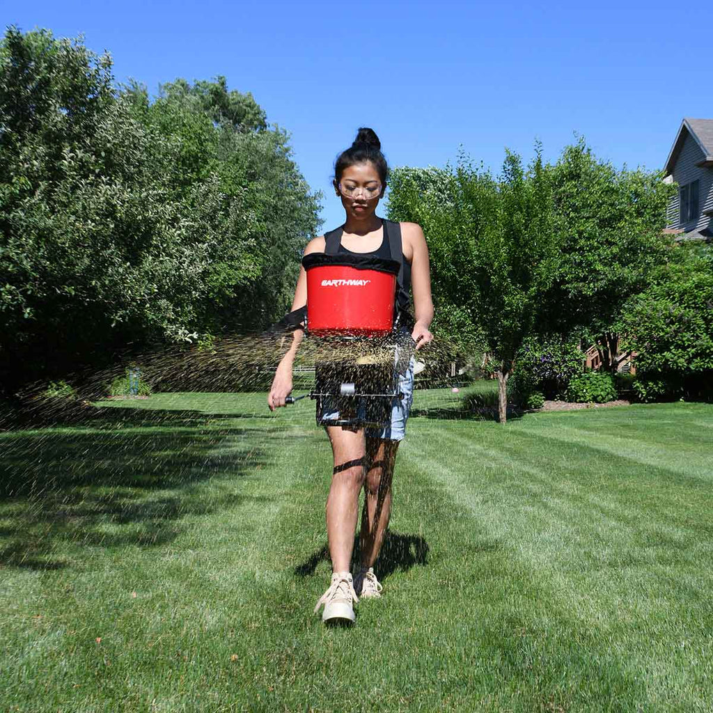 3100 Hand Crank Broadcast Spreader | Earthway – LawnCareNut